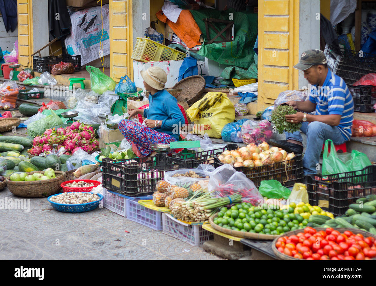 Market vendor hi-res stock photography and images - Alamy
