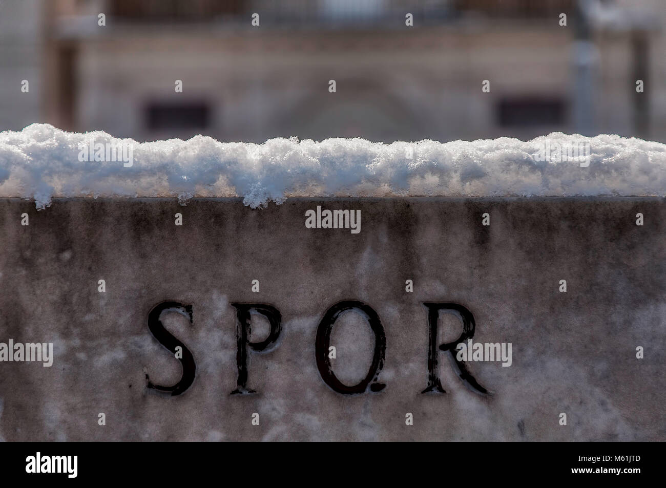 Sing with snow hi-res stock photography and images - Alamy
