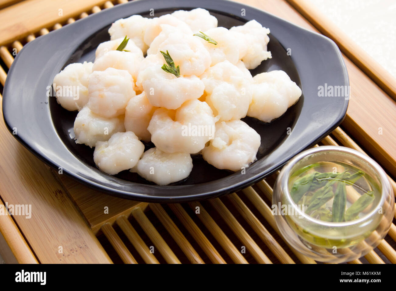 Shrimp slippery hi-res stock photography and images - Alamy
