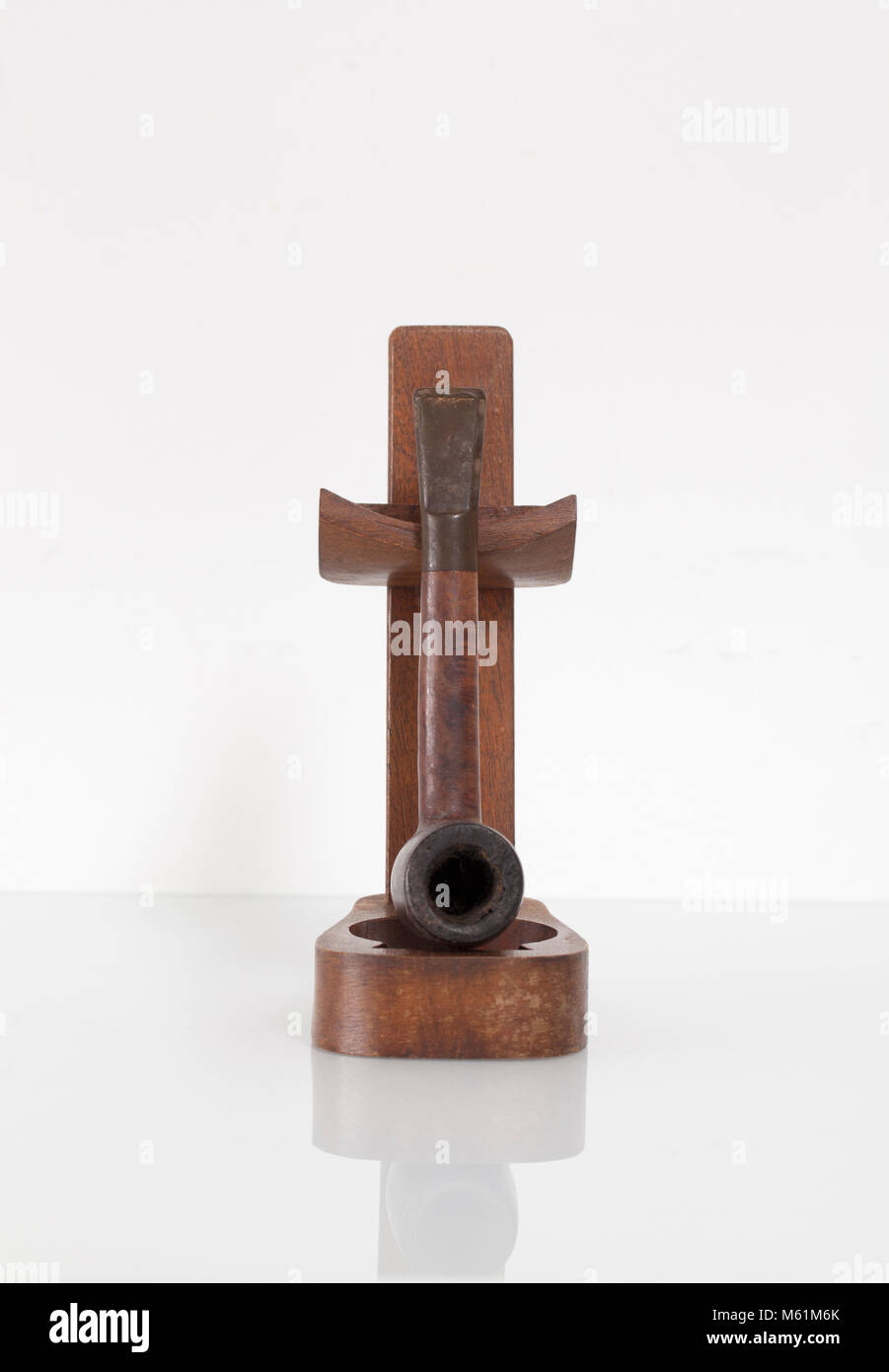 Vintage Easel Style Pipe Smokers Rack Stand Stock Photo - Alamy