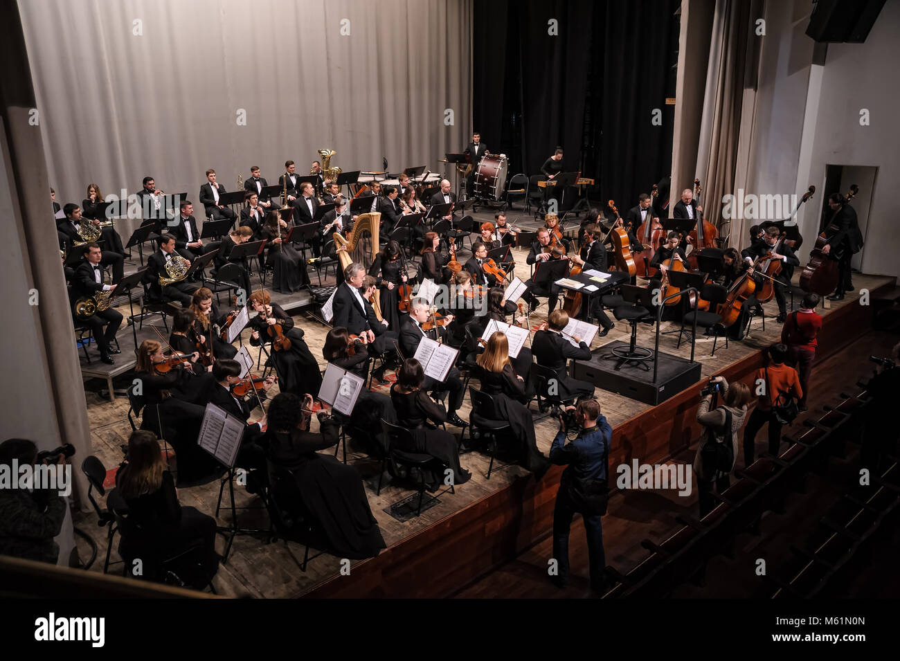 Symphony stage hi-res stock photography and images - Alamy