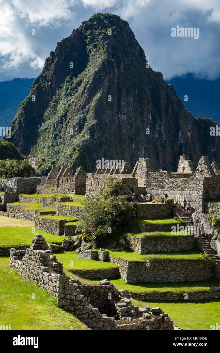 Machu picchu ruins hi-res stock photography and images - Alamy