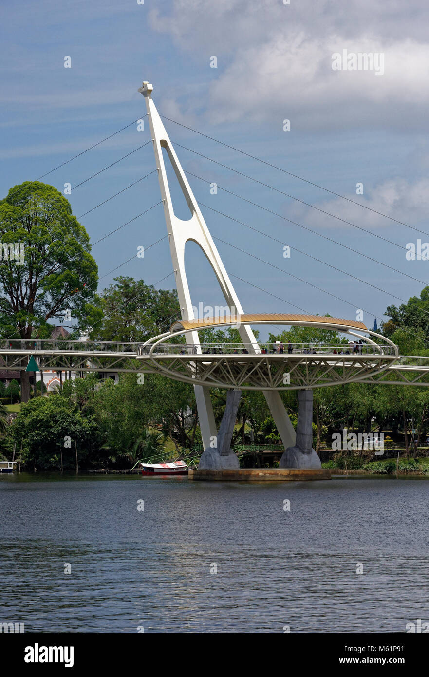 The Darul Hana bridge and Dewan Undangan Negeri Sarawak, Legislative ...