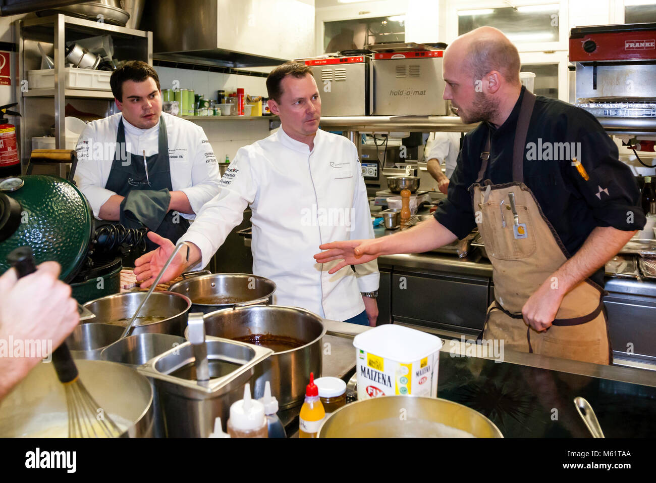 Simon cook hi-res stock photography and images - Alamy