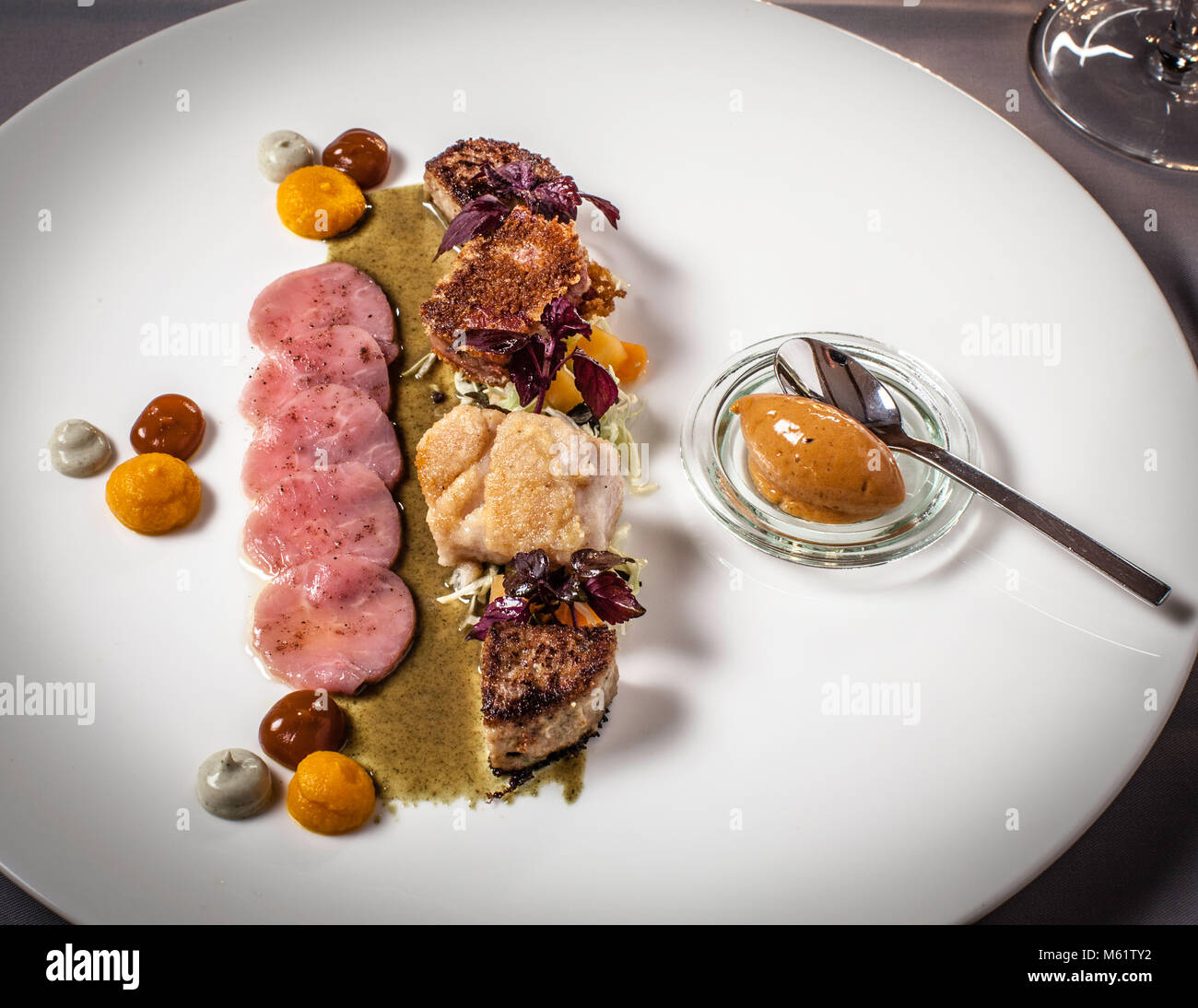 Allgäuer pasture calf, sweetbread, head, carpaccio in addition calf's ...