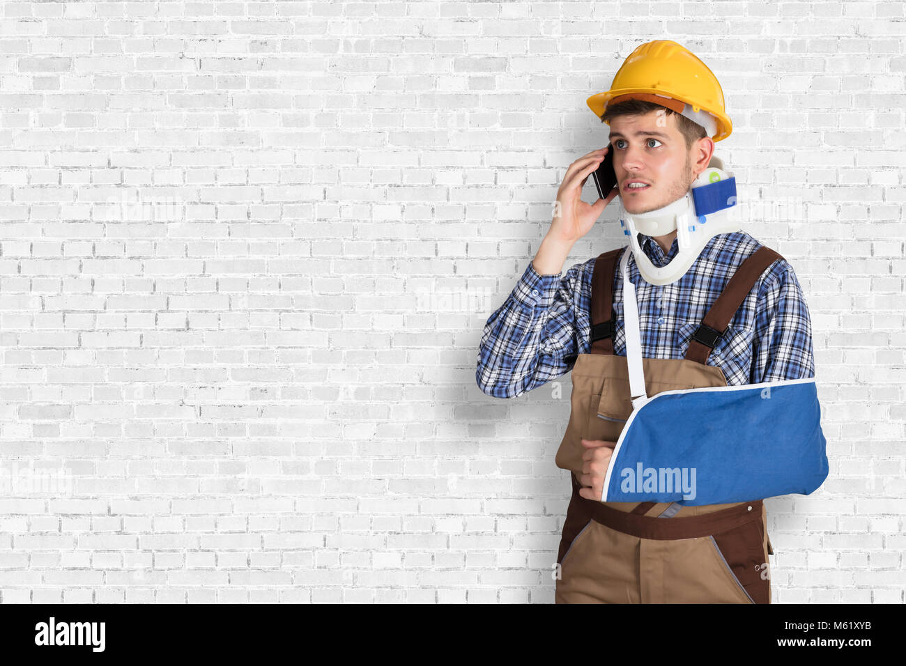 Hospital construction worker hi-res stock photography and images - Alamy