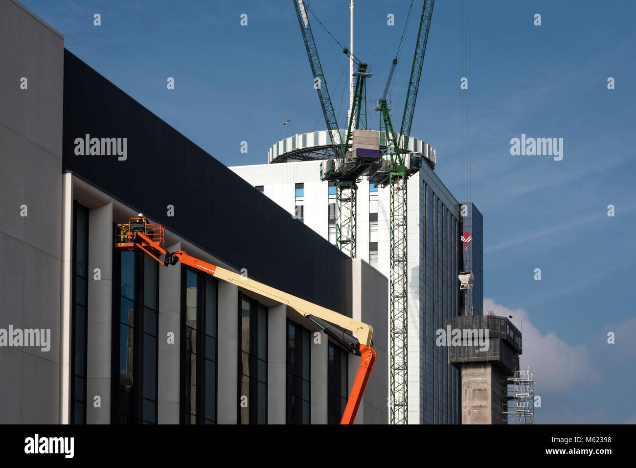 Work building hi-res stock photography and images - Alamy