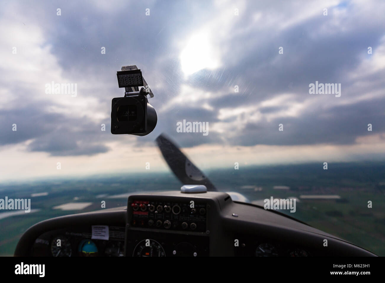 Sky plane landscape landscape hi-res stock photography and images - Alamy