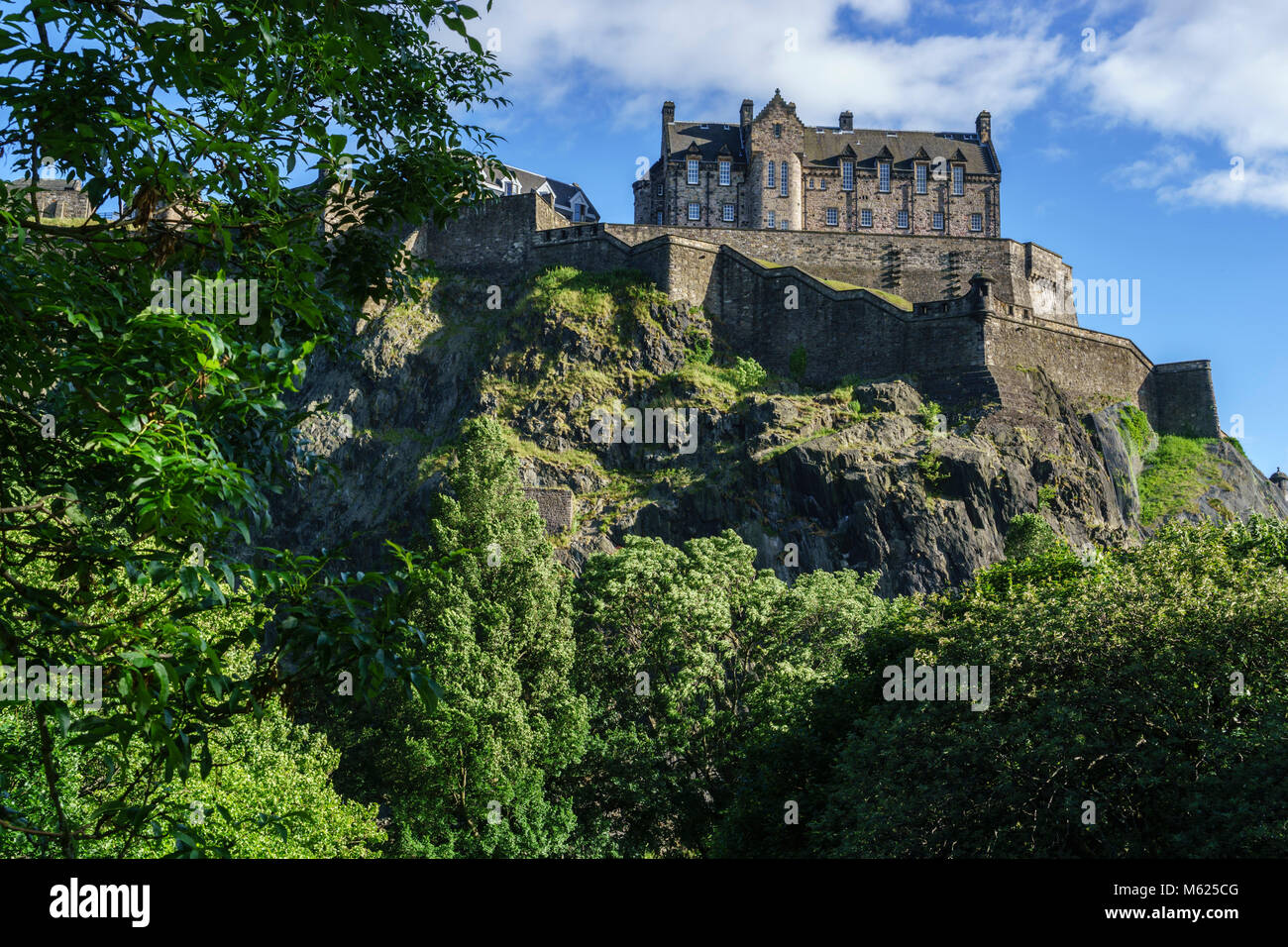 Edinboro castle hi-res stock photography and images - Alamy