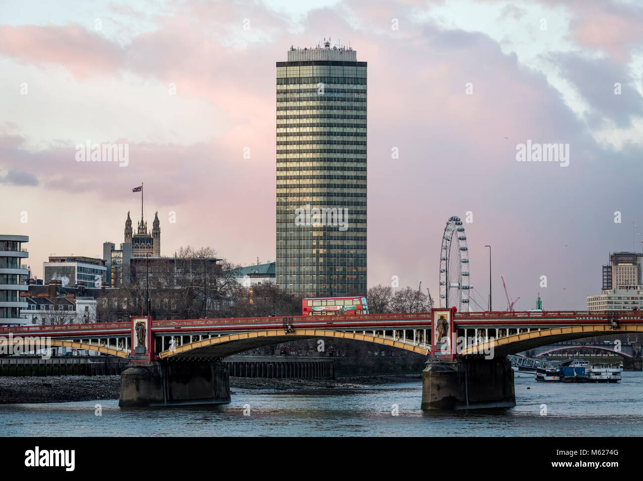 Vauxhall Bridge at sunset Stock Photo - Alamy