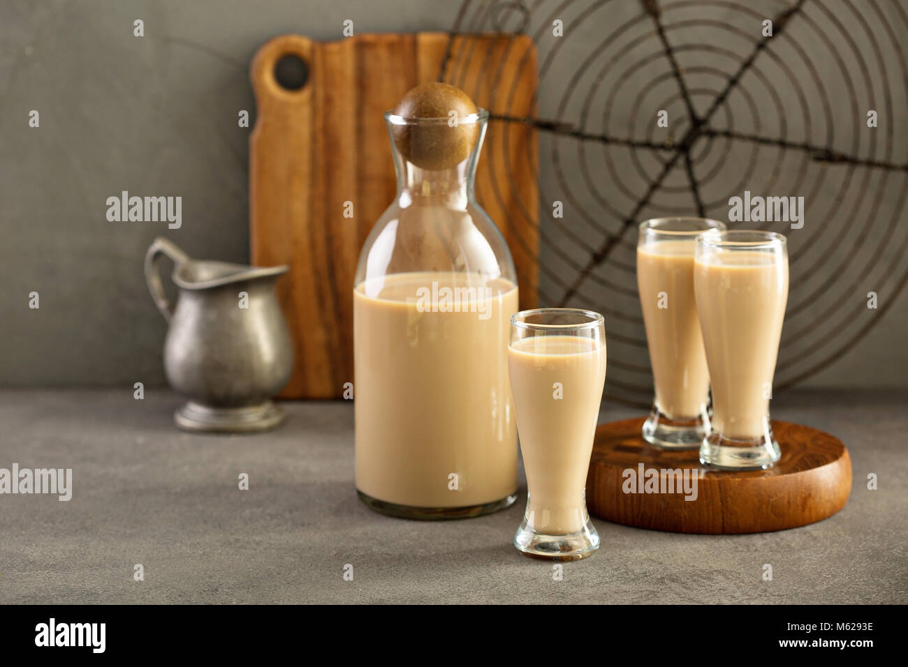 Baileys irish cream liqueur hi-res stock photography and images - Alamy