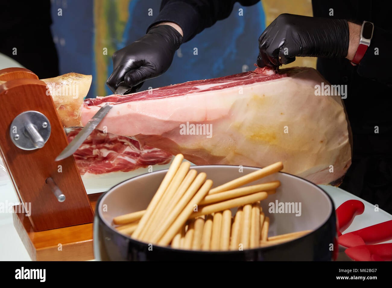 Man eating ham italy hi-res stock photography and images - Alamy