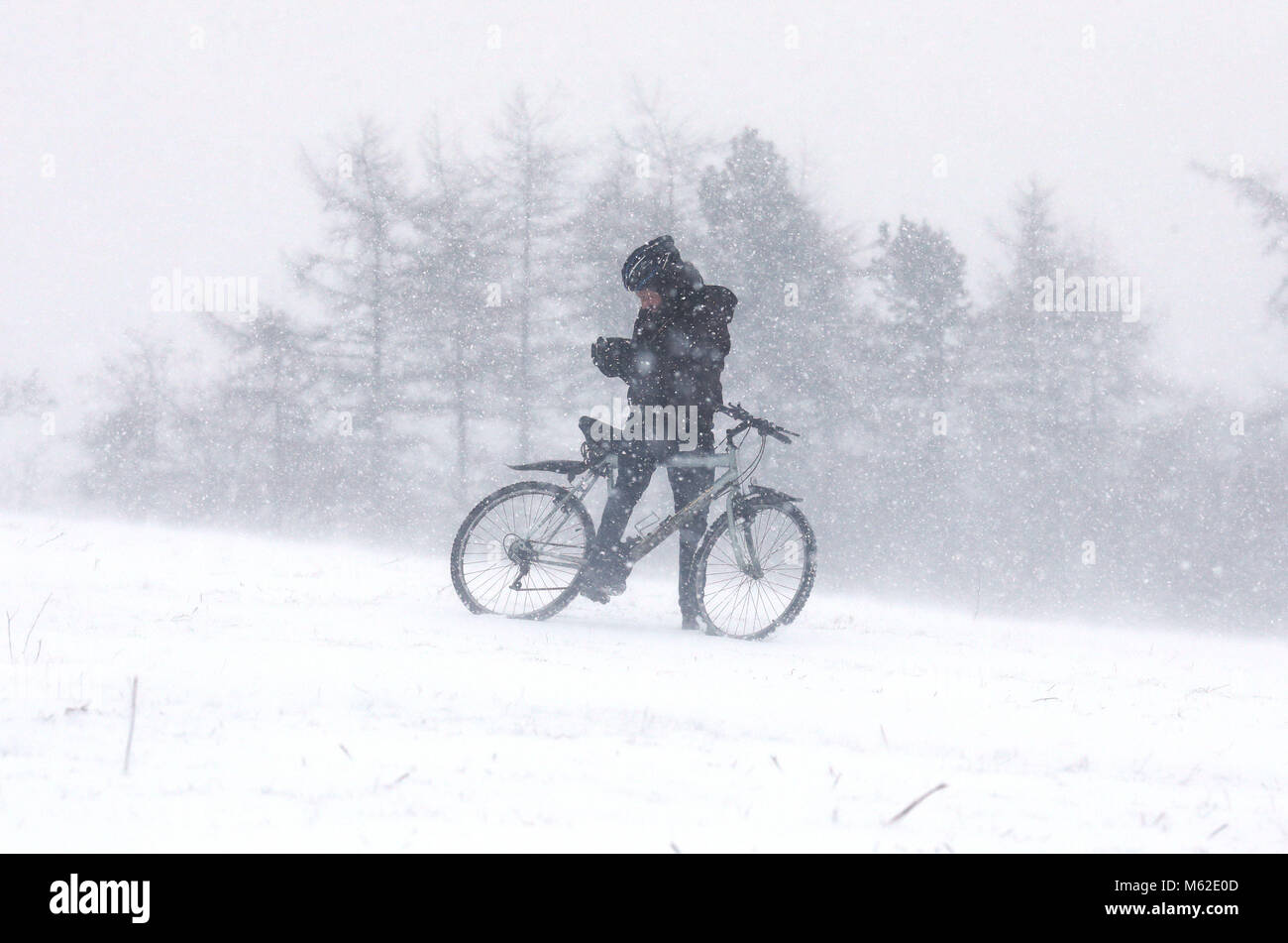 Heavy snow caused more misery hi-res stock photography and images - Alamy