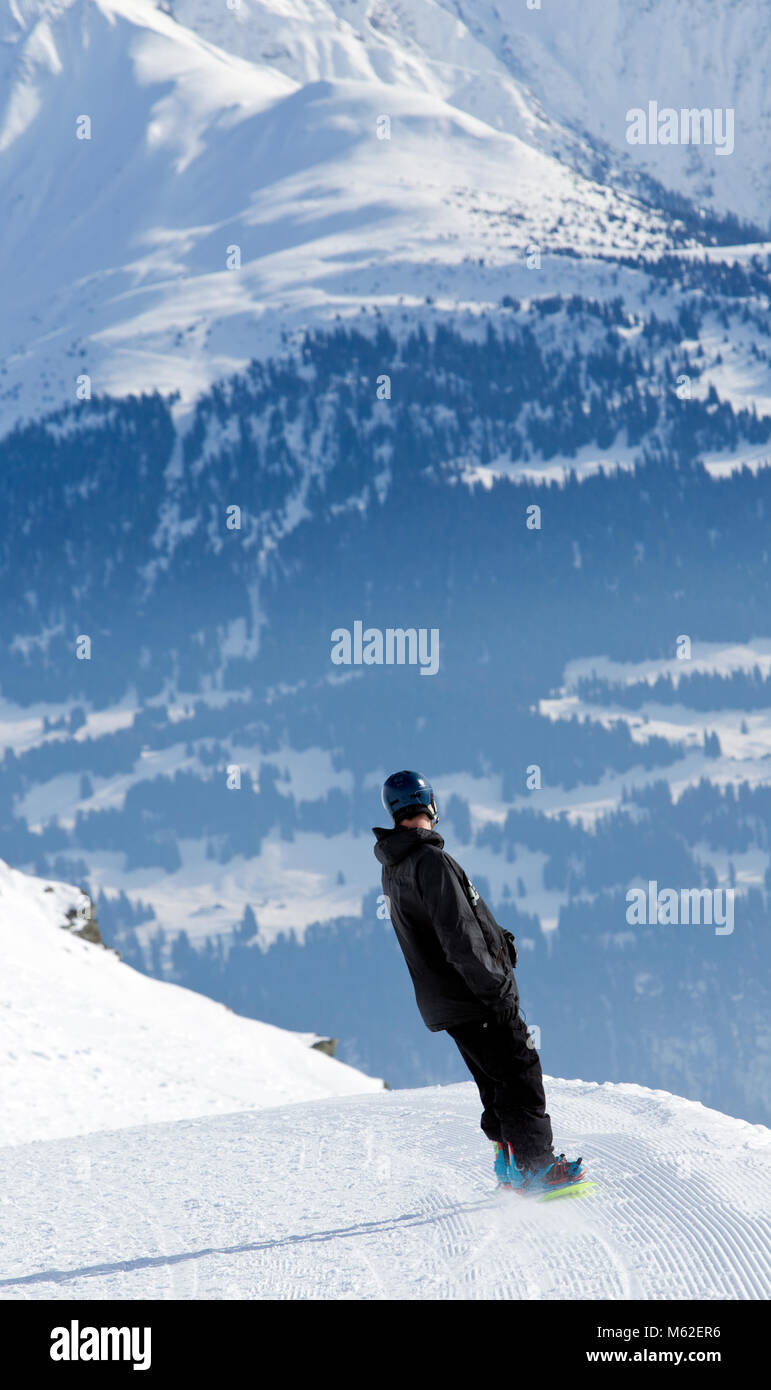 Snow boarding hi-res stock photography and images - Alamy