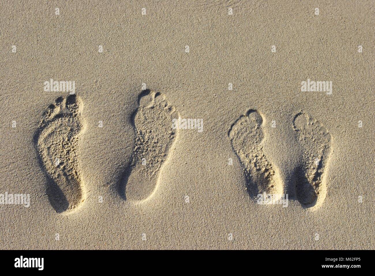Footsteps walking route footprint hi-res stock photography and images ...