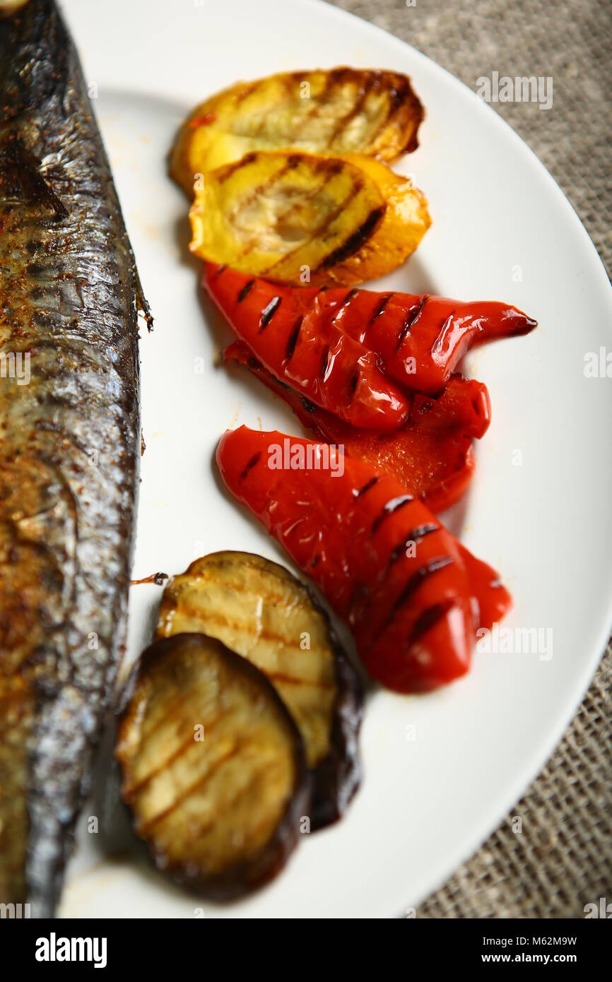 Proper food hi-res stock photography and images - Alamy