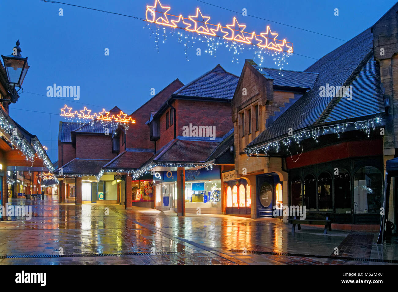 UK, Somerset, Yeovil, Quedam Shopping Centre at Christmas Stock Photo ...