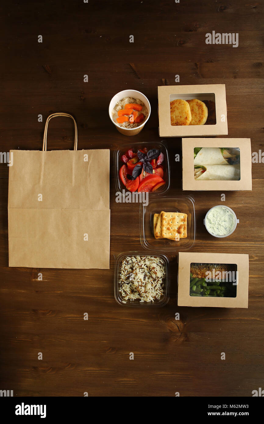 Delivery of containers hi-res stock photography and images - Alamy