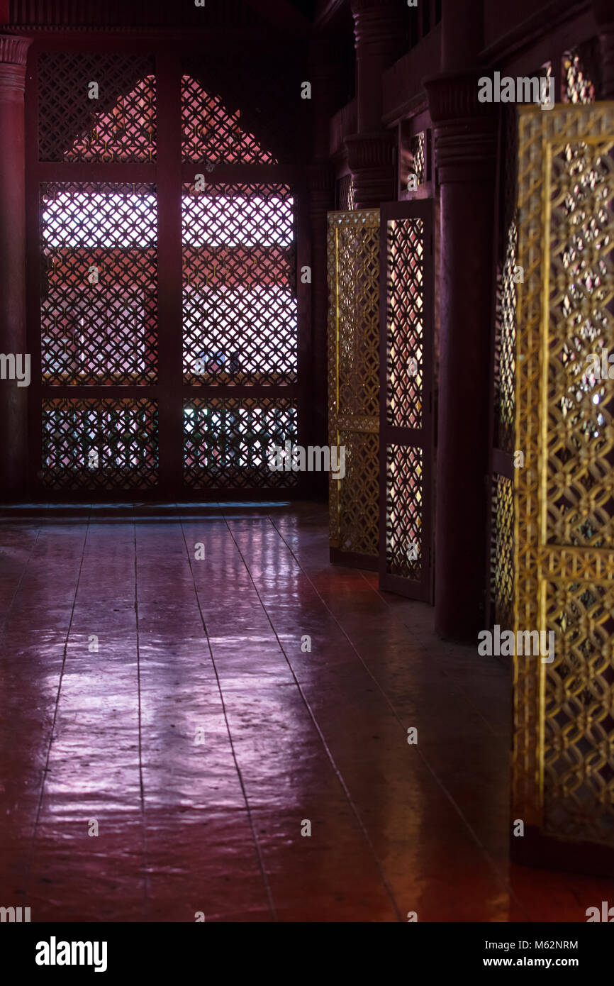 Interior of the mandalay palace hi-res stock photography and images - Alamy