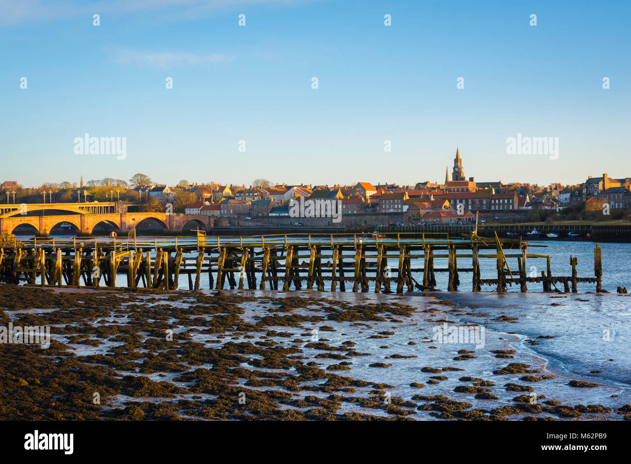Northumberland uk sky hi-res stock photography and images - Alamy