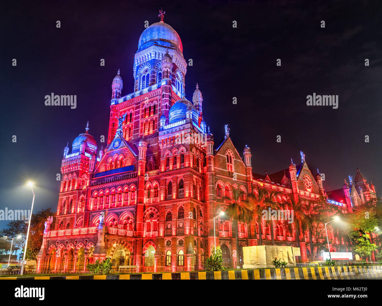 Architecture of mumbai municipal corporation building hi-res stock ...
