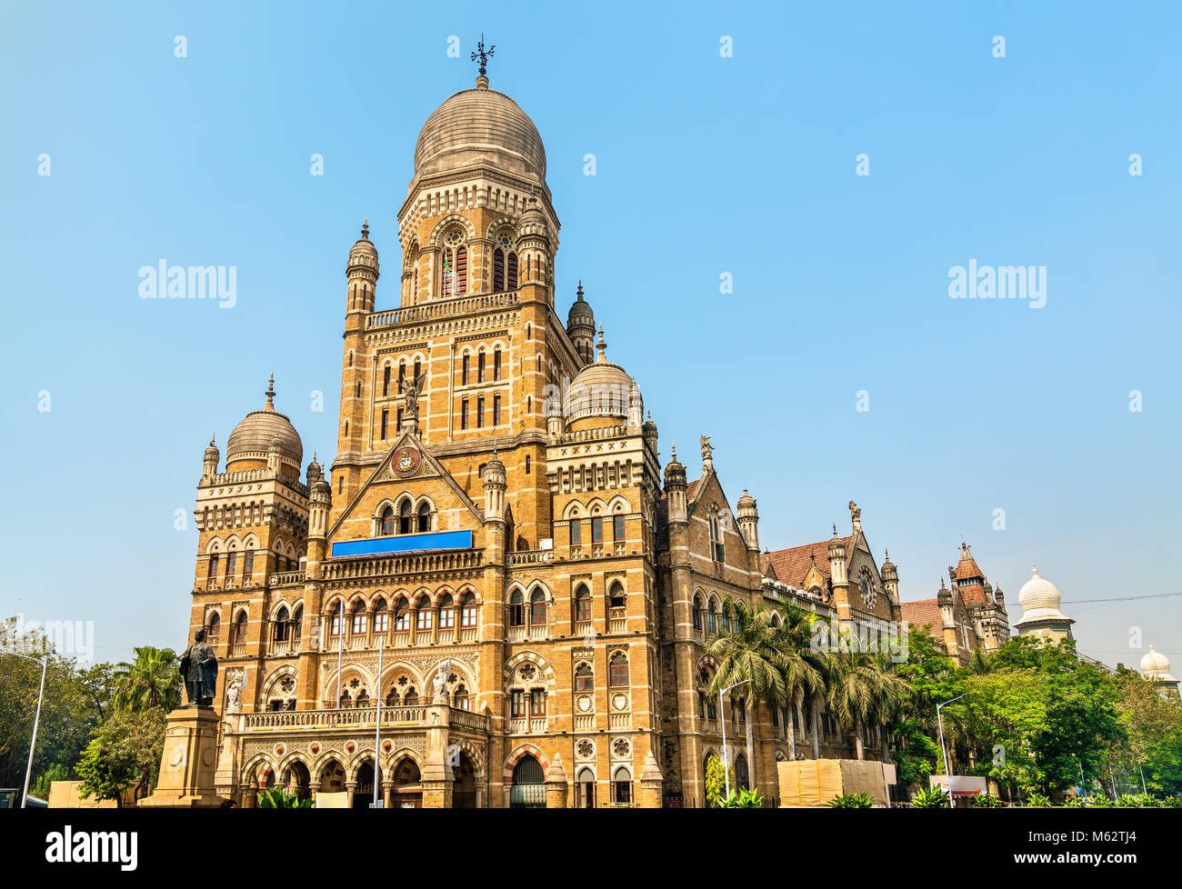 Architecture of mumbai municipal corporation building hi-res stock ...