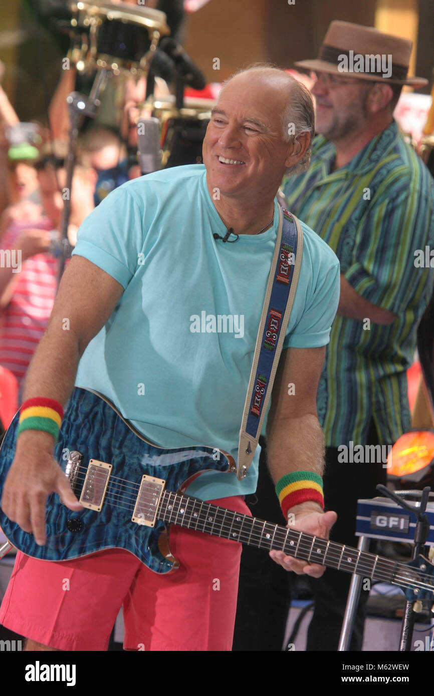 Photos of jimmy buffett hi-res stock photography and images - Alamy