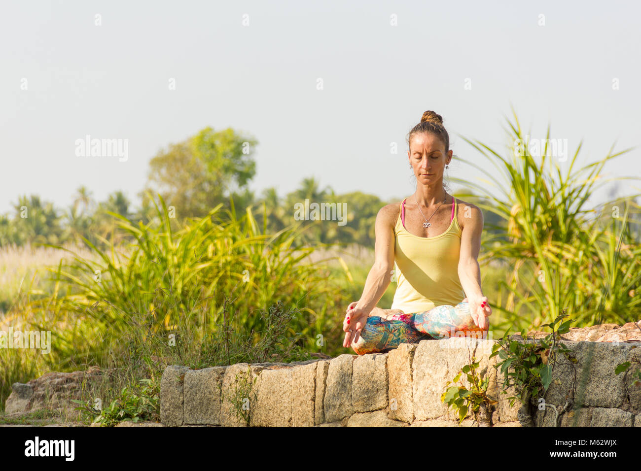 Padmasana pose hi-res stock photography and images - Alamy