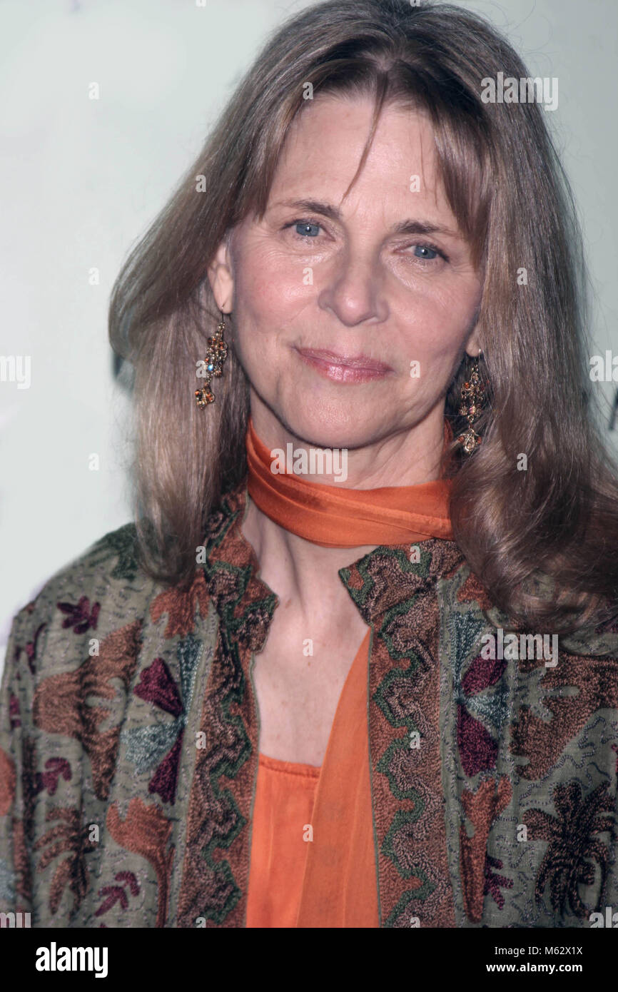 Lindsay wagner hi-res stock photography and images - Alamy
