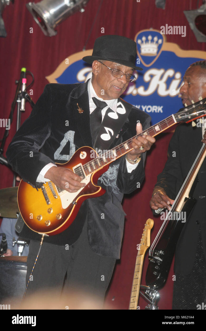 Hubert Sumlin High Resolution Stock Photography and Images - Alamy