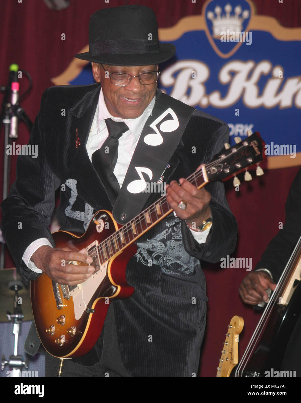 New York City 2006 FILE PHOTO HUBERT SUMLIN Photo By John Barrett ...
