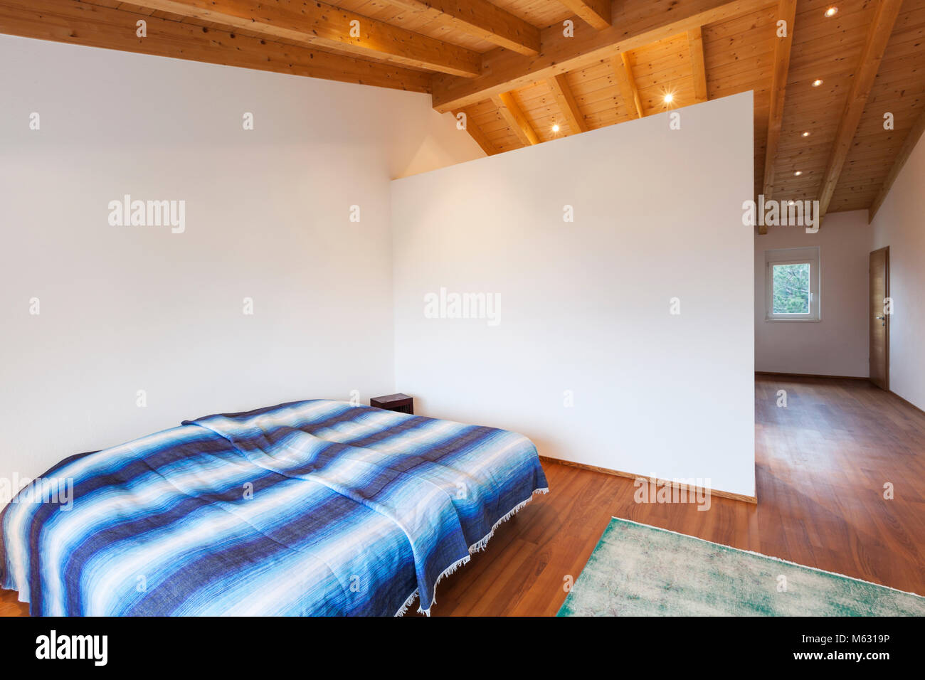 Loft bedroom hi-res stock photography and images - Alamy