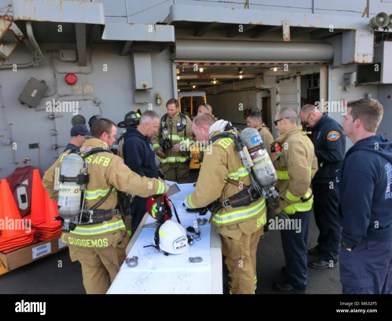 Federal, California State and San Diego fire department trainees ...