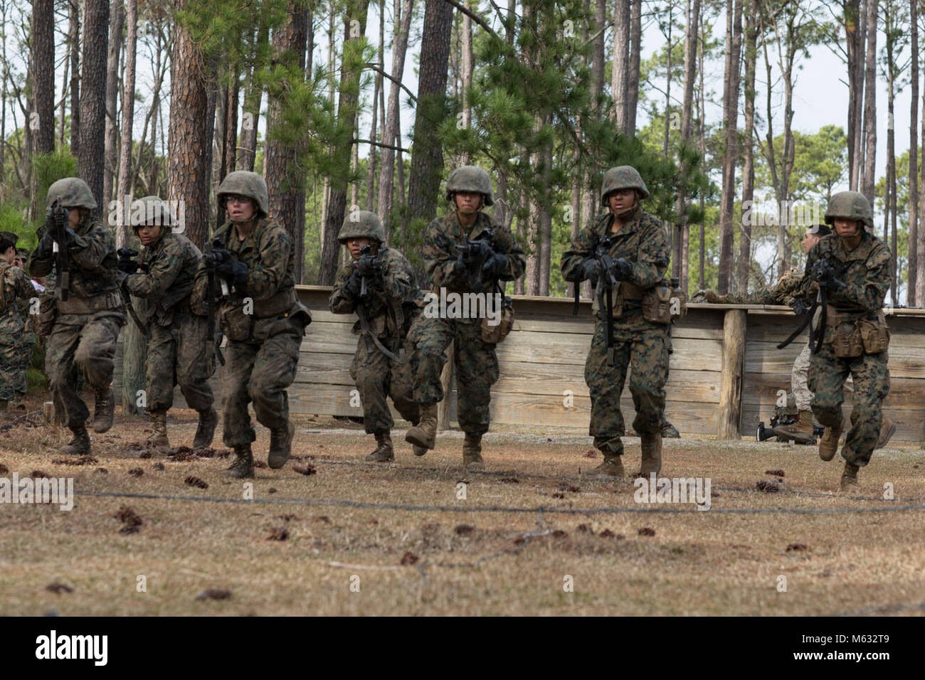 U.S. Marine Corps Recruits with platoon 4008, Papa Company, 4th Recruit ...