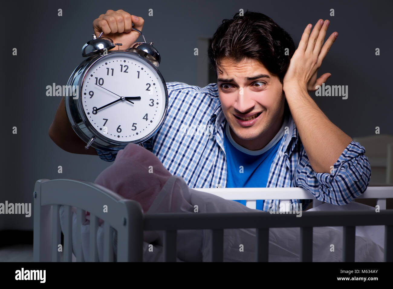 Child screaming bed time hi-res stock photography and images - Alamy