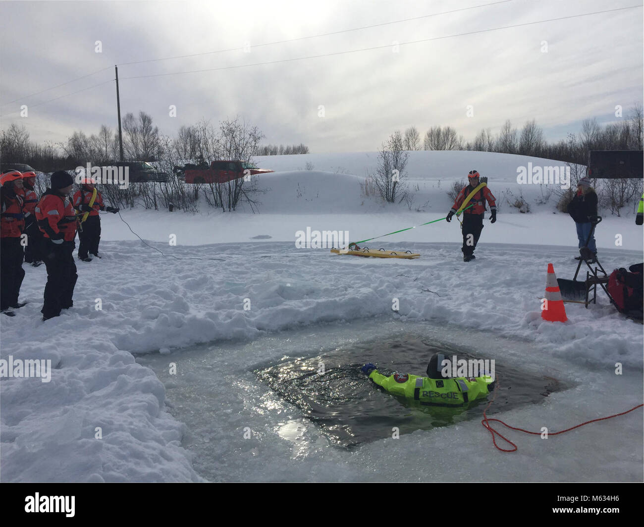 Rescue crews from coast hi-res stock photography and images - Alamy