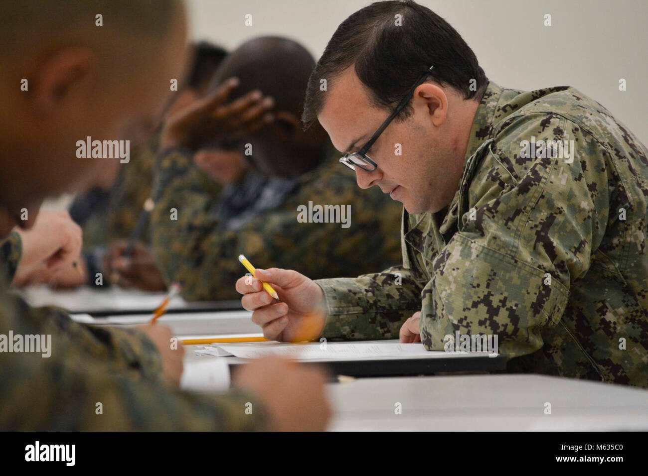 Navy operational support center nosc hi-res stock photography and ...