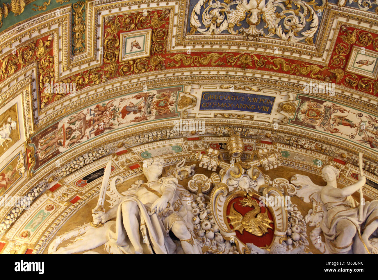 Vatican ceiling artwork angels hi-res stock photography and images - Alamy