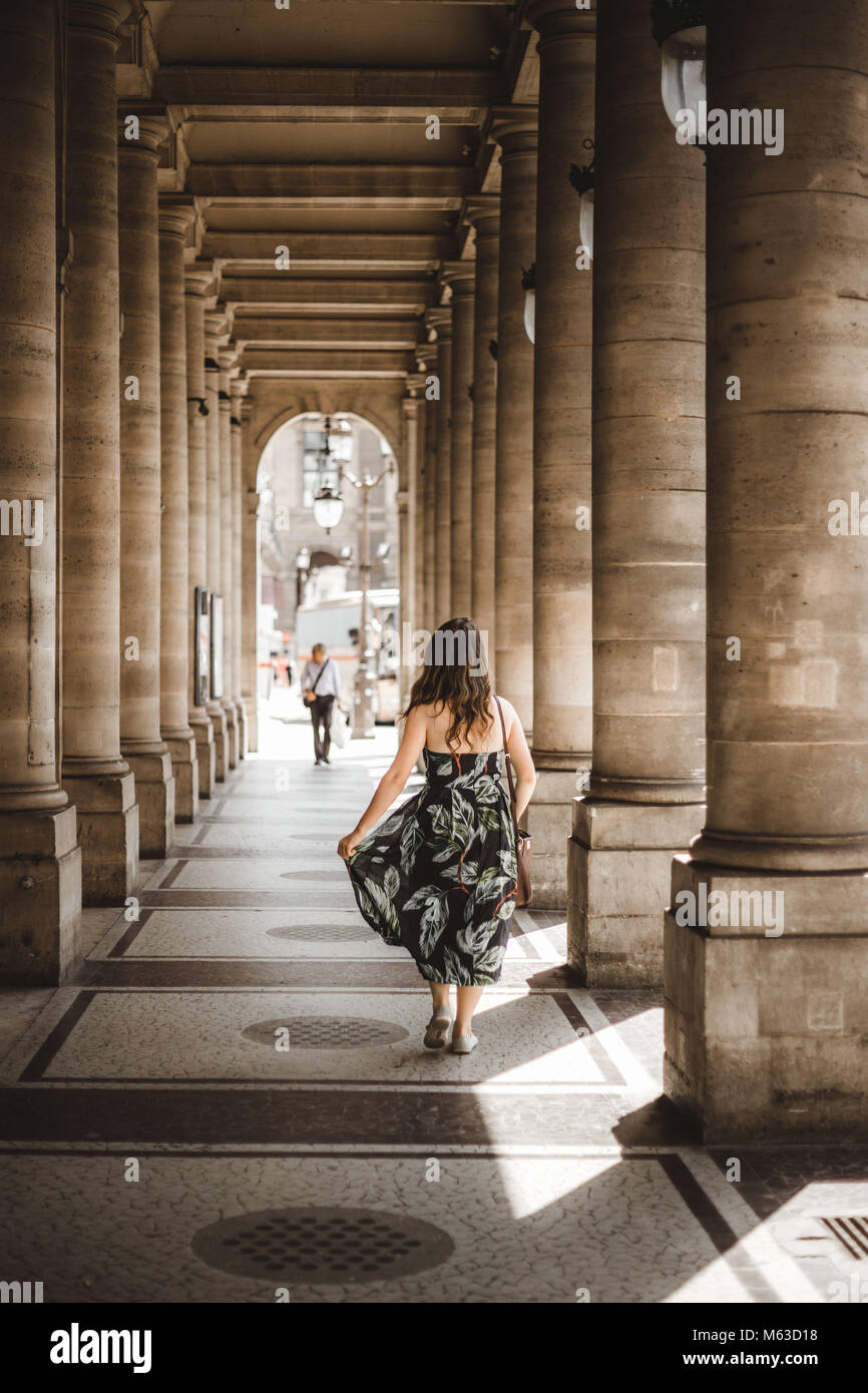Paris france women traveling hi-res stock photography and images - Alamy