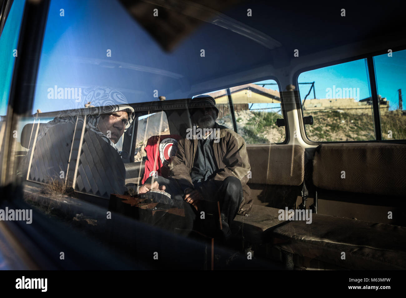 Syria conflict red crescent hi-res stock photography and images - Alamy