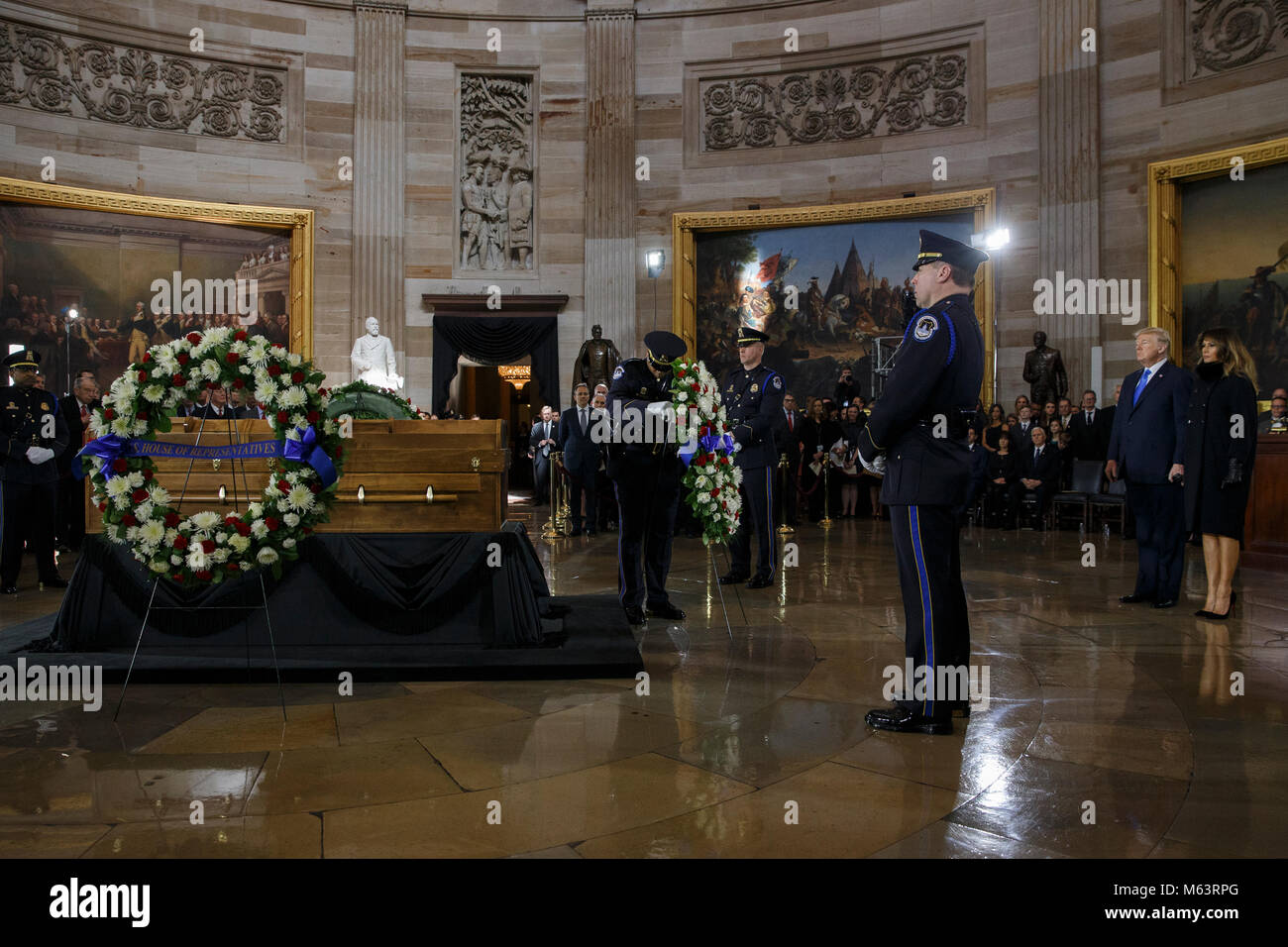 Donald trump christian meeting hi-res stock photography and images - Alamy