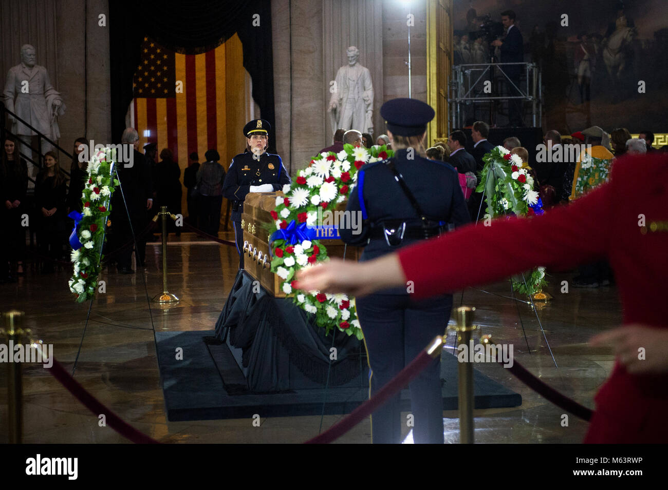 Washington, DC, USA. 28th February, 2018. Hundreds of people make their ...