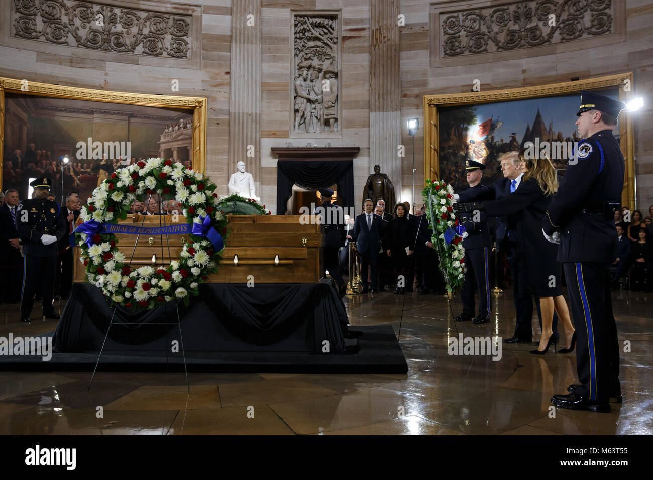 Donald trump christian meeting hi-res stock photography and images - Alamy