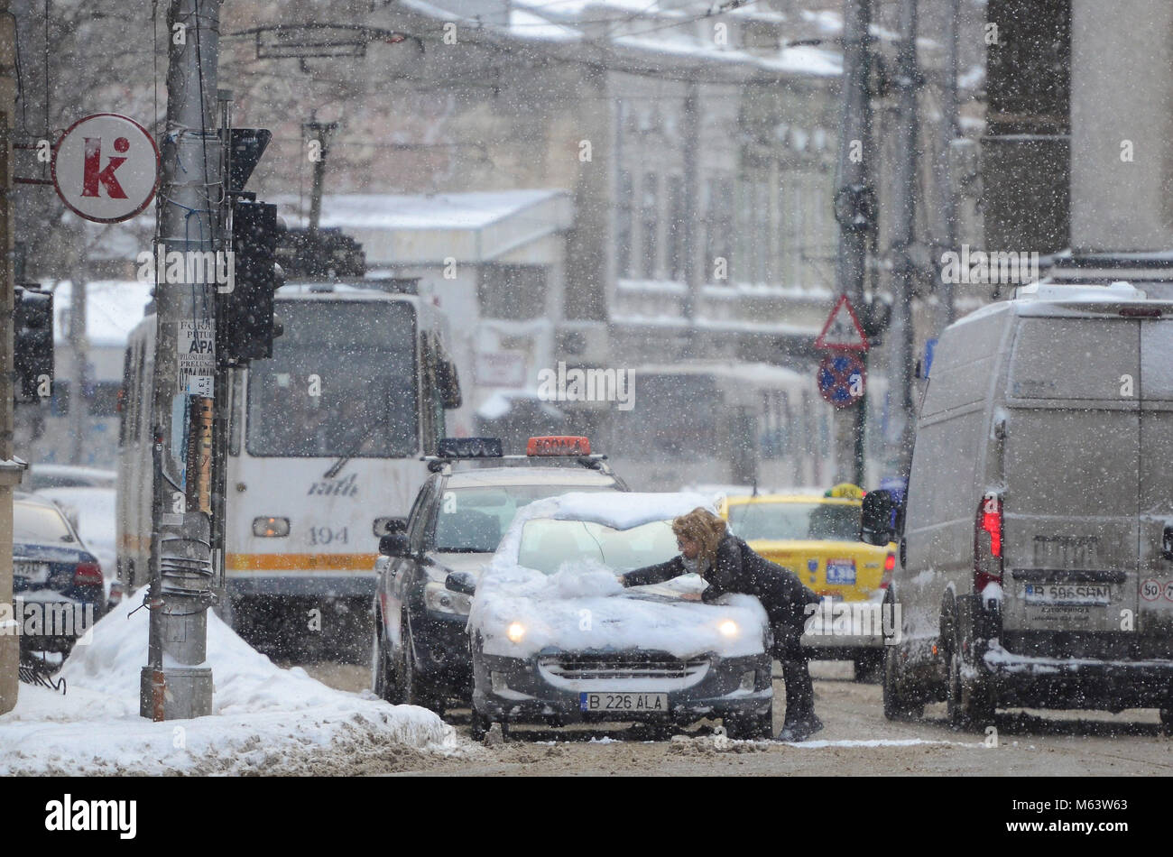 Bucharest, Romania. 28th Feb, 2018. Daily life in Bucharest after heavy ...