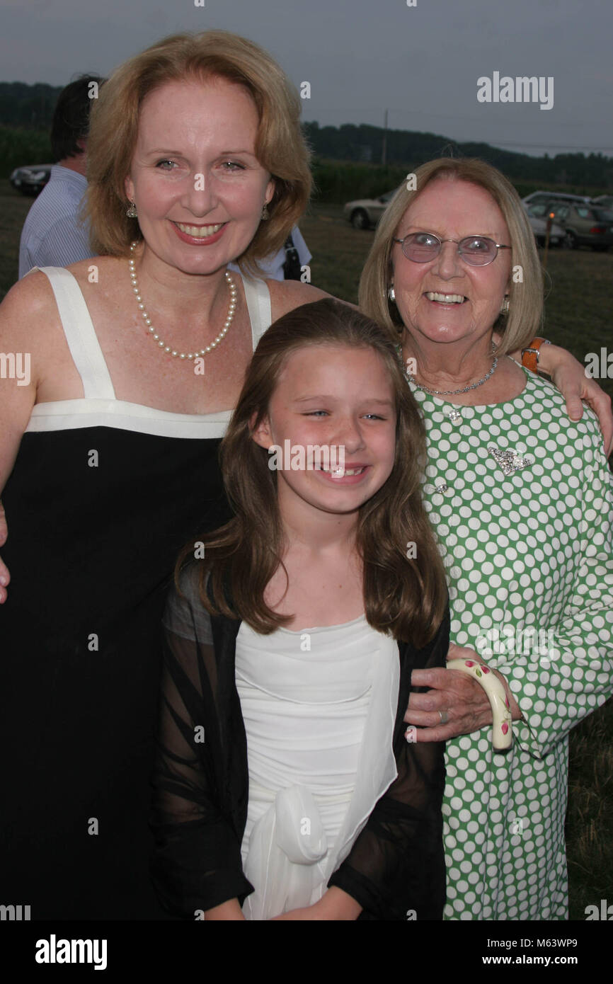 KATE BURTON AND DAUGHTER CHARLOTTE DAVIS, AND KATE'S MOTHER SYBIL ...