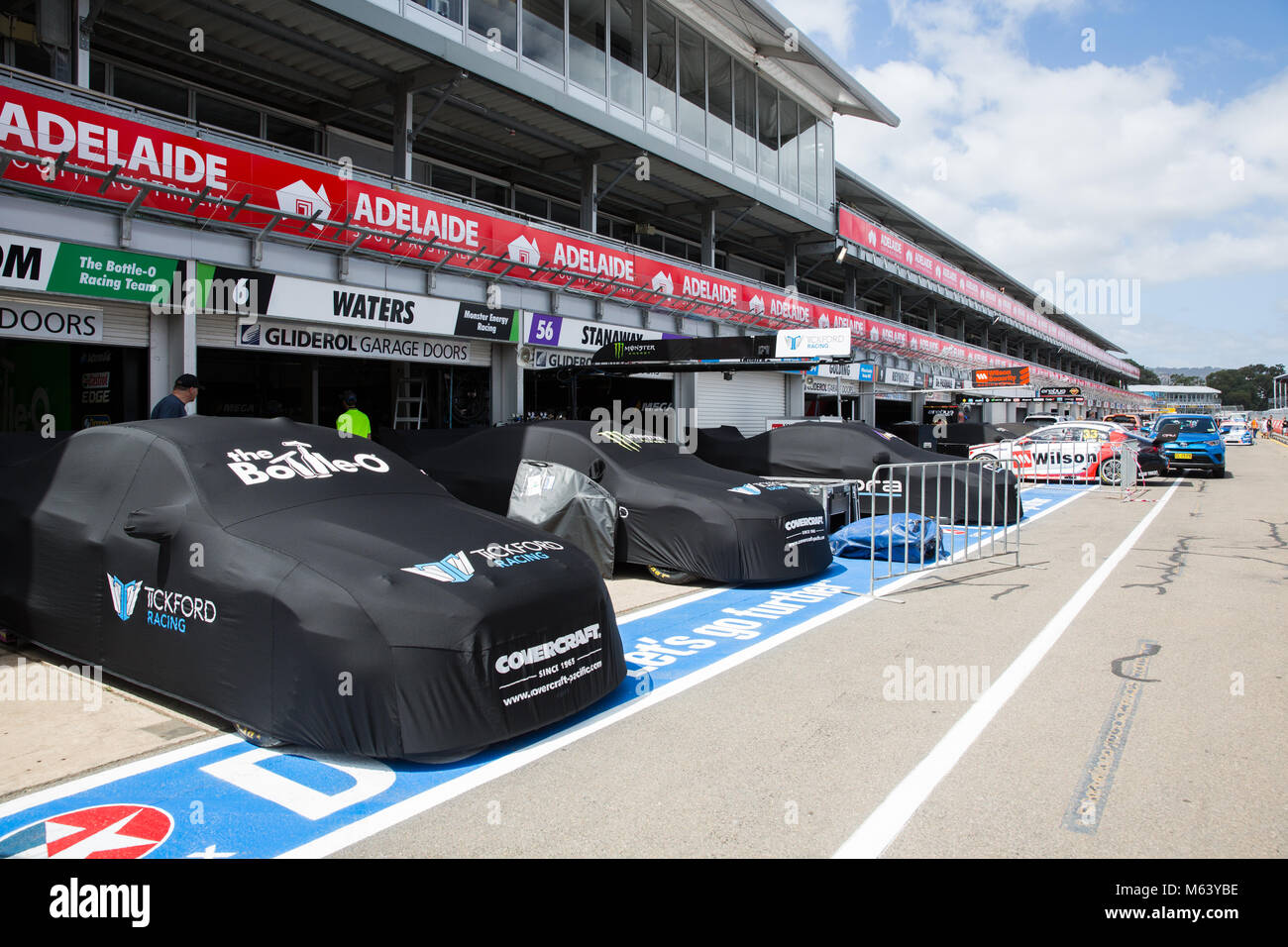 Adelaide, Australia. 28th Feb, 2018. V8 type Supercars are rolled out ...