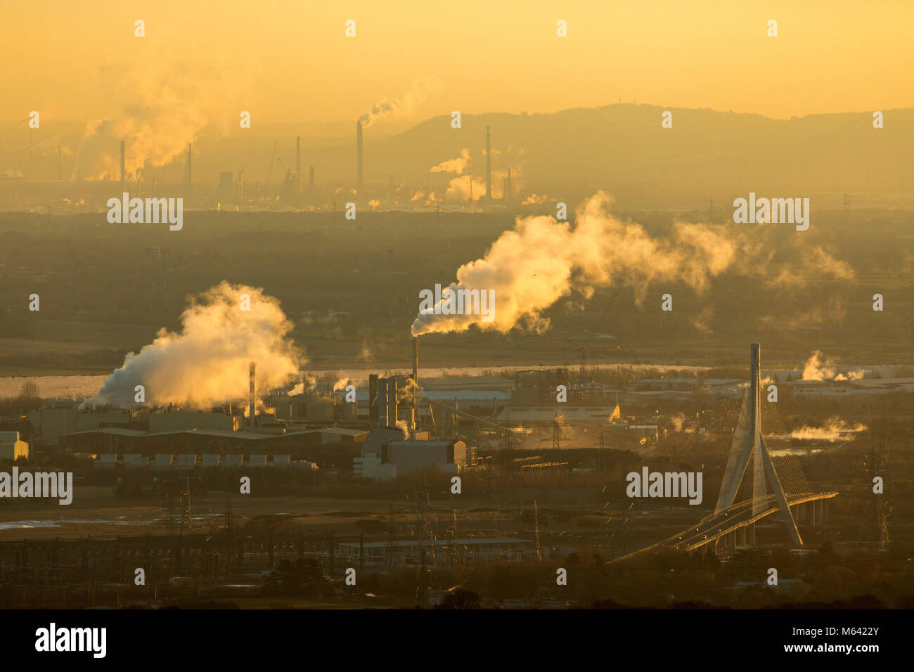 Shell stanlow oil refinery High Resolution Stock Photography and Images ...