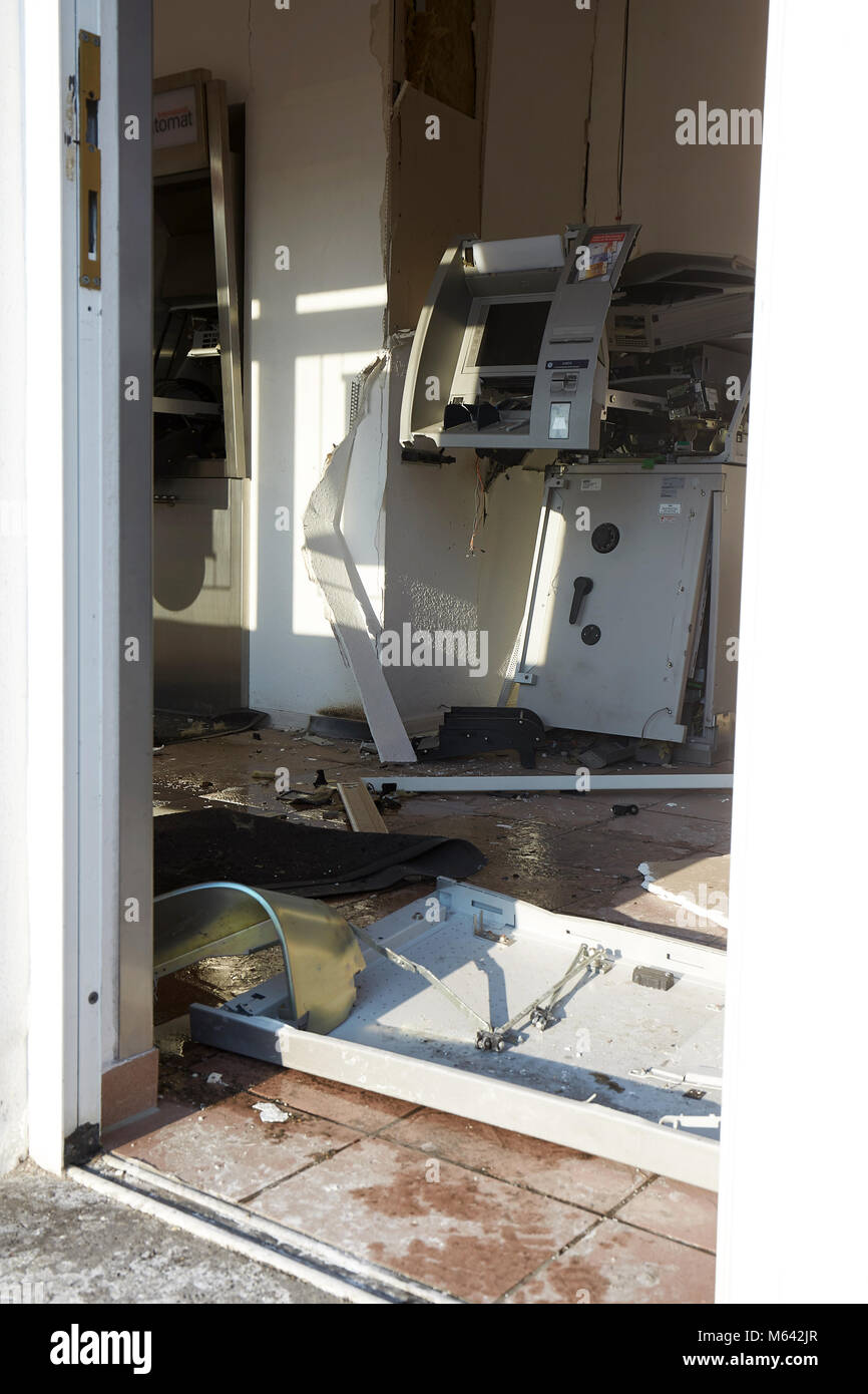 Bombed store hi-res stock photography and images - Alamy