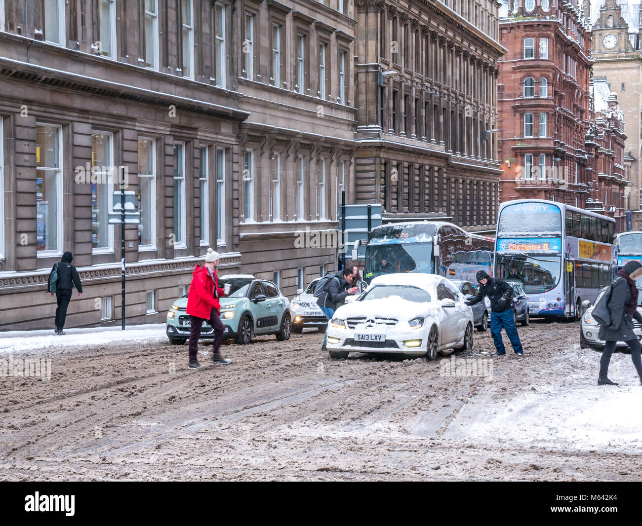 Car driving in glasgow hi-res stock photography and images - Alamy