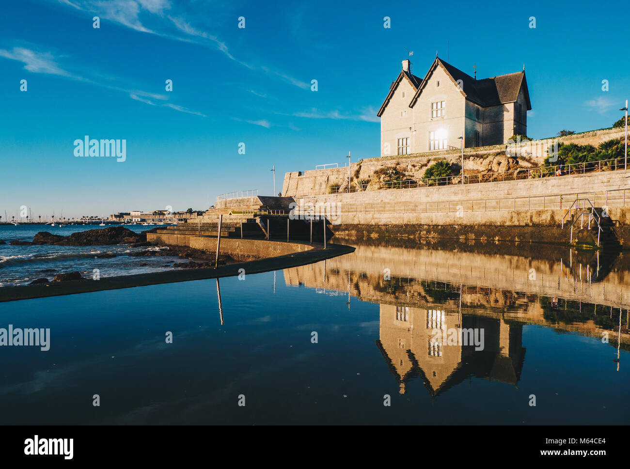 The oceanic pool called Alberto Romano in Cascais, Portugal in the ...